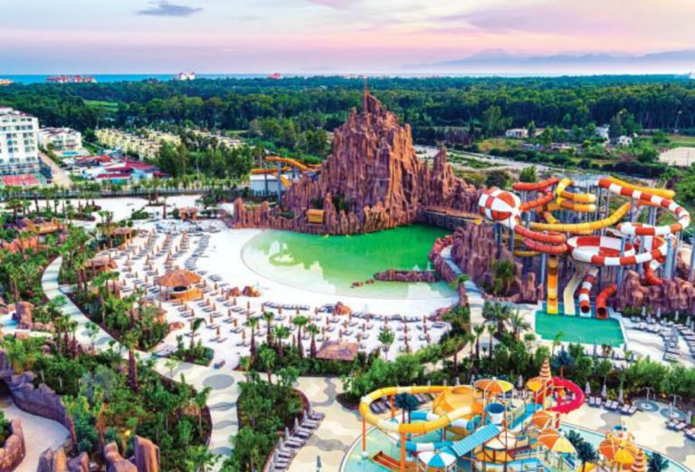 10 Best Hotels in Turkey with Amazing Waterparks!