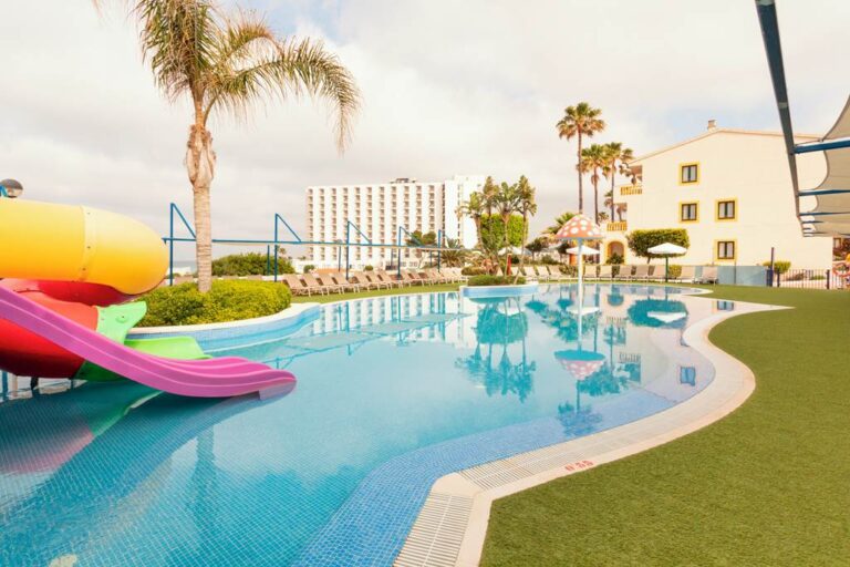 50 Amazing Baby Friendly Hotels With Baby Clubs & Creches