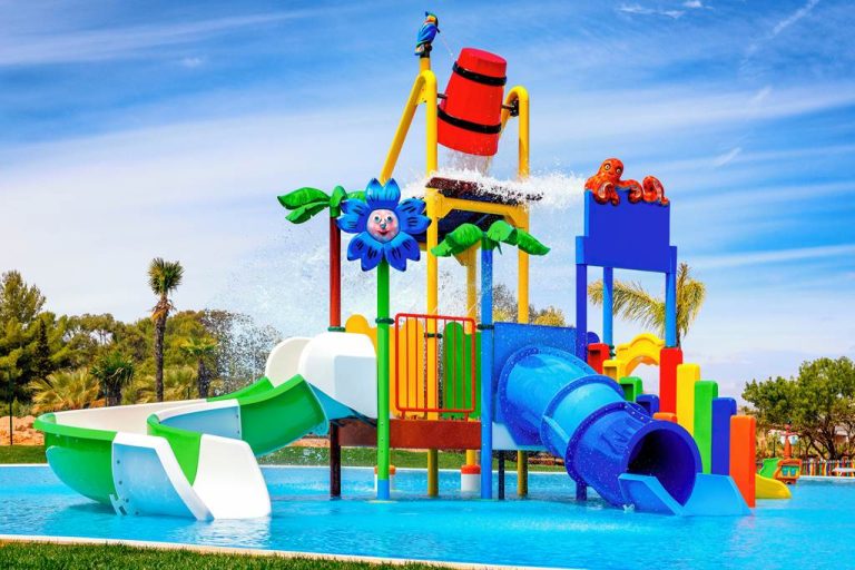 11 Best Hotels In Portugal With Splash Parks!