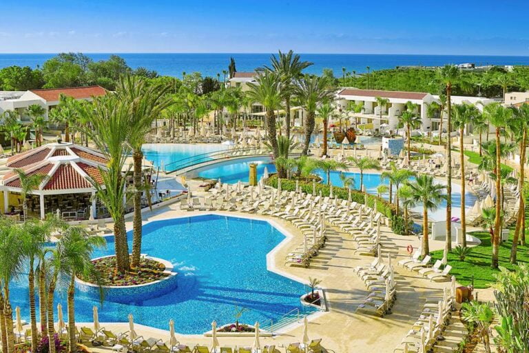 40 BEST Baby And Toddler Friendly Places To Stay In Cyprus 😀