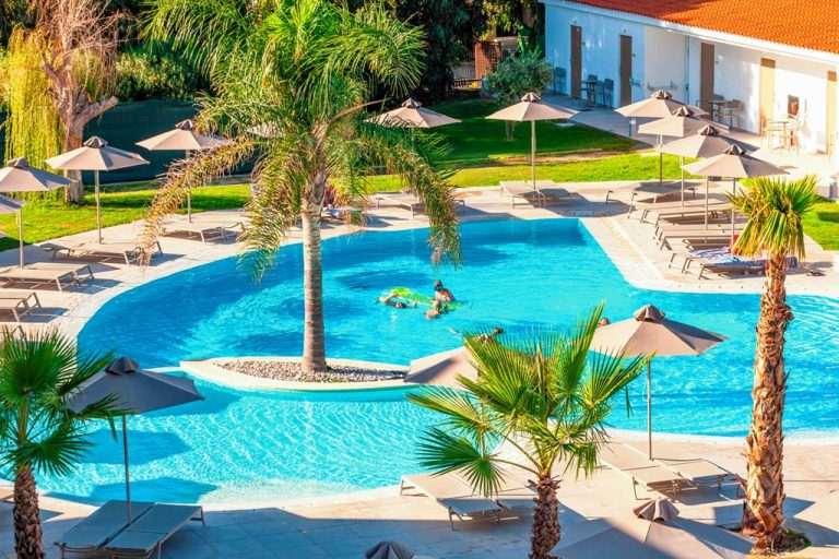 25 BEST Baby And Toddler Friendly Places To Stay In Rhodes 😀