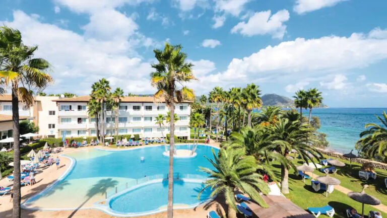 Introducing The Best TUI Blue Family Hotels In Spain For Babies & Toddlers