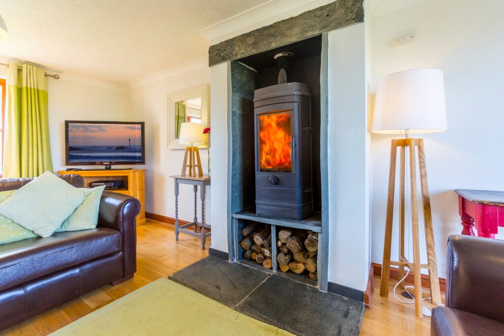 10 Baby & Toddler Friendly Cottages With A Hot Tub