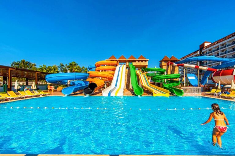 15 Best Hotels in Turkey With Splash Parks!
