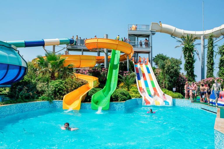 10 Best Hotels in Turkey with Amazing Waterparks!