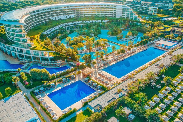 19 Best Hotels in Turkey with Amazing Waterparks 2025!