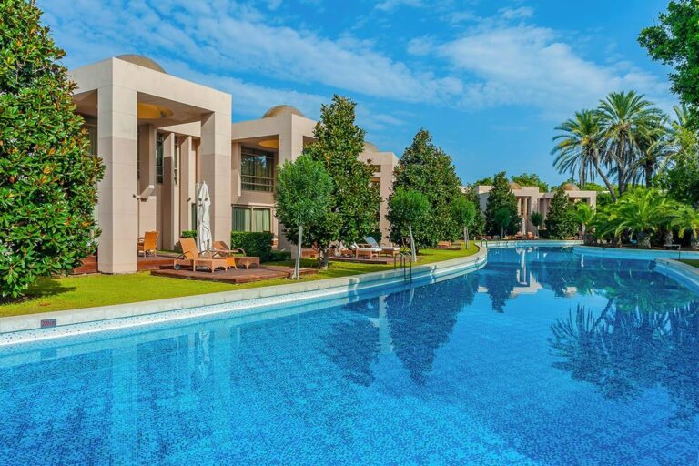 10 Best Hotels In Turkey With Swim Up Rooms - Perfect For Families!