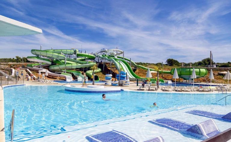 14 Best Menorca Hotels With Splash Parks!