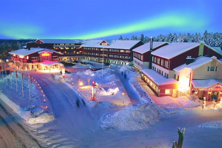 10 Best Family Friendly Hotels In Lapland - perfect for a Winter Break!