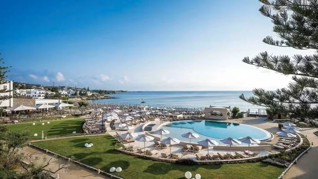 10 Best Toddler Friendly Hotels In Crete With Water Parks & Splash Parks!