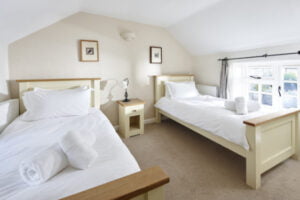 Compton Pool Farm - Luxury 5* Cottages In South Devon With A Swimming Pool